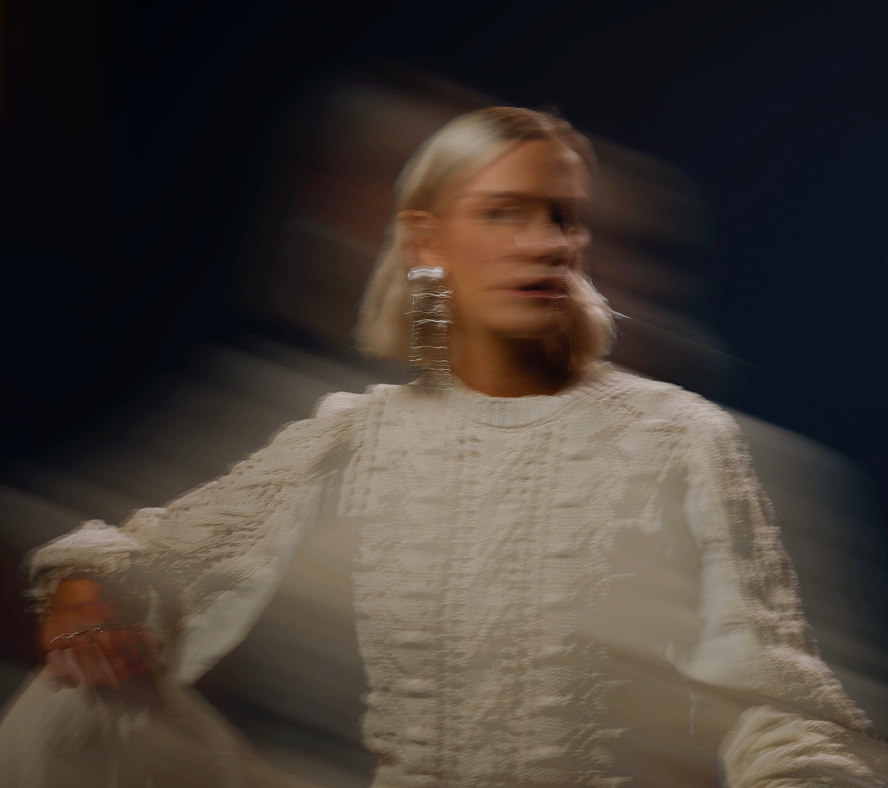 Lilly Ahlberg’s ‘Cold’: A Mesmerizing Dive into Heartbreak and ...